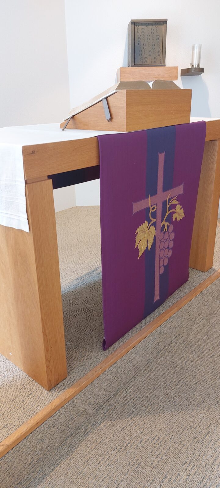 liturgisch meubilair - VKB | Vereniging Kerkrentmeesterlijk Beheer